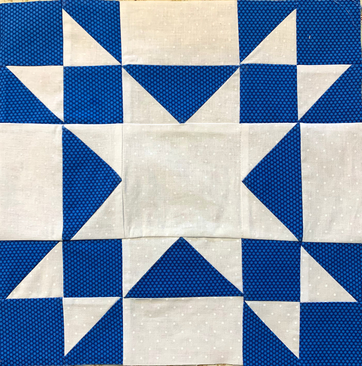 How to Make the Amish Square Quilt Block – Bobbin In Quilts